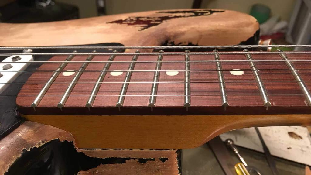 Build a Stevie Ray Vaughan Number One Strat!